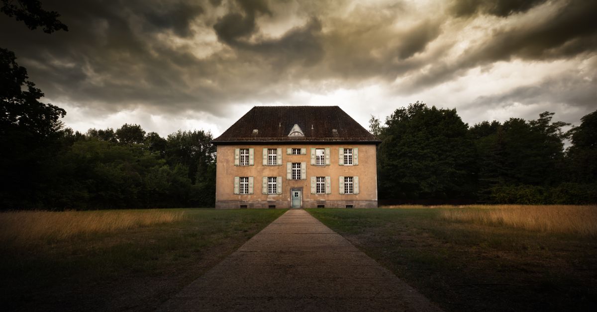 Creep Yourself Out at These Horror Movie Locations - The Getaway