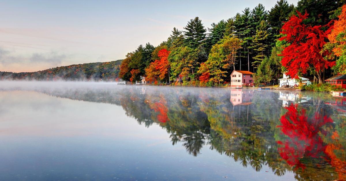 Enjoy America's Best Fall Travel Destinations - The Getaway